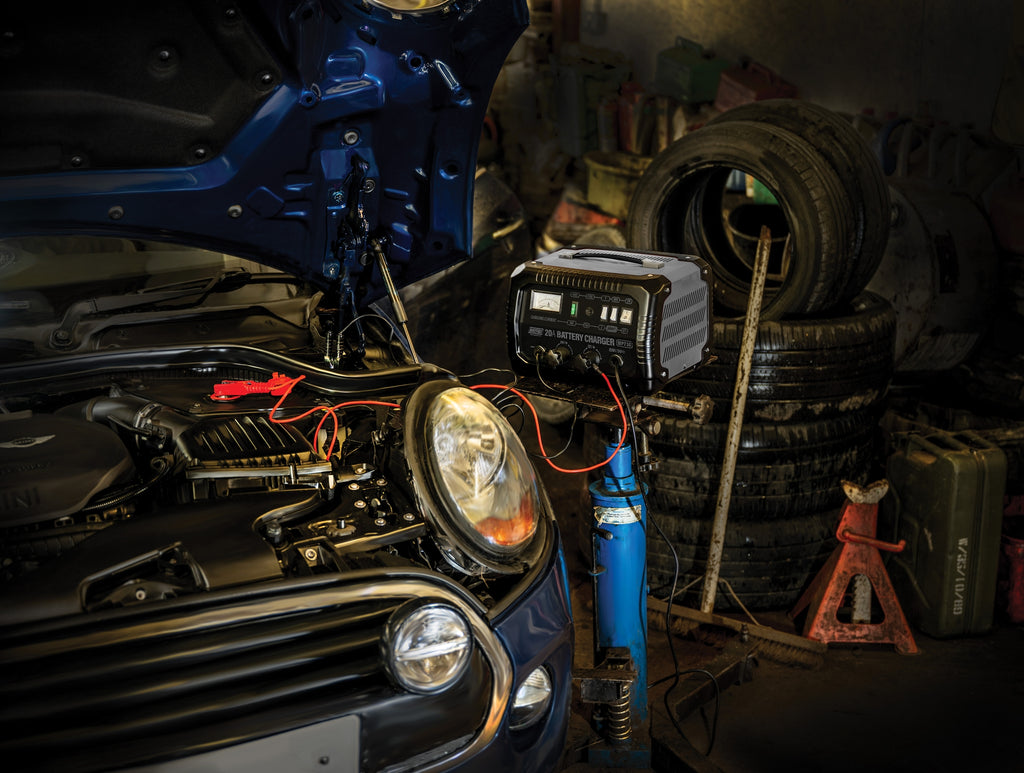 Maypole 20A 12/24V Metal Cased Battery Charger - MP730| Arnold Clark ...