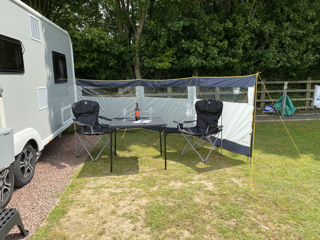Maypole Leisure 3 Panel Steel Poled Windbreak - MP9524| Arnold Clark ...